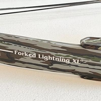 JENNINGS ~ Forked Lightning XL ~ Compound Bow | EstateSales.org