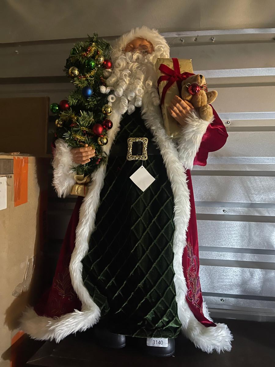 Santa Claus Decoration | EstateSales.org