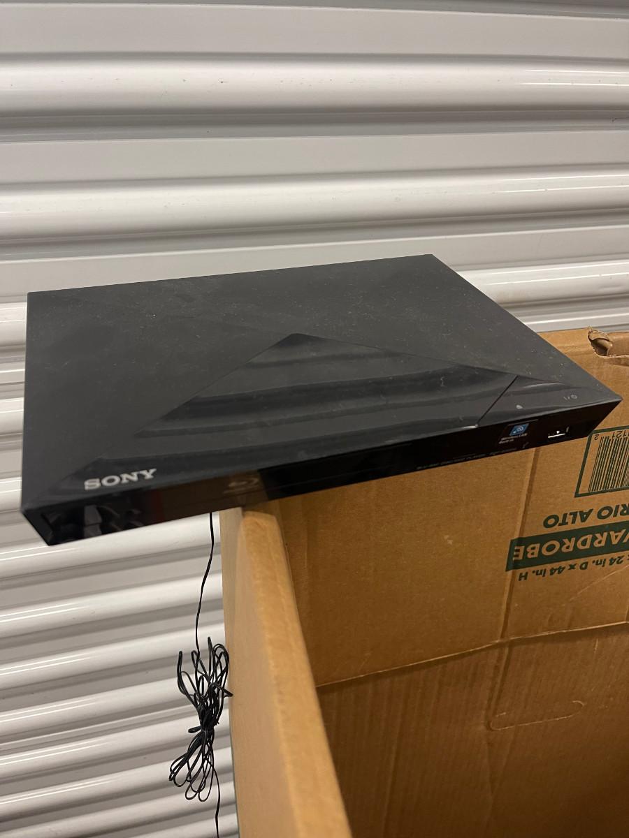 Sony Blu-ray Player | EstateSales.org