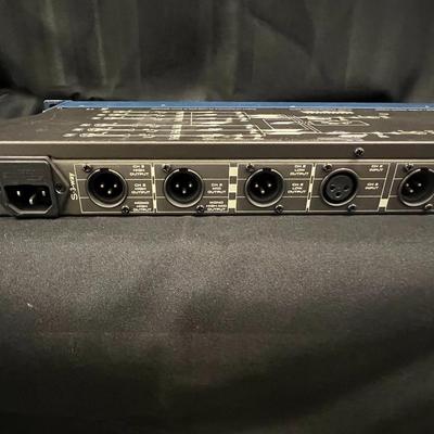 Samson Stereo/Mono Crossover S-3-Way | EstateSales.org