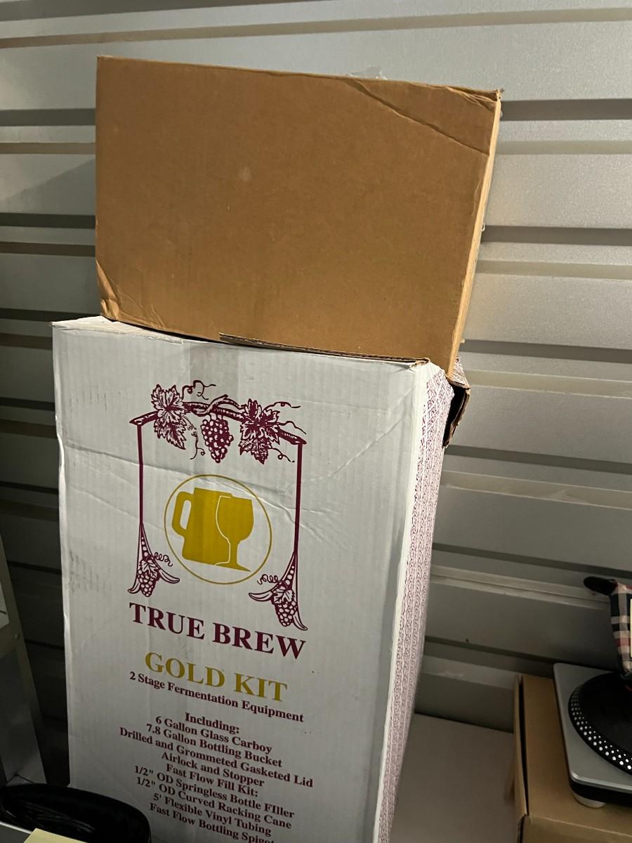 True Brew Gold Kit with Bottles | EstateSales.org