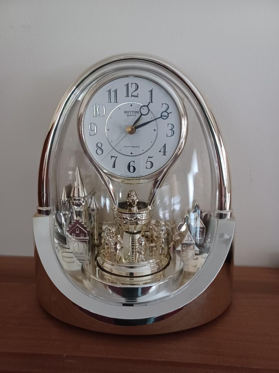 Rhythm Clock Spinning Pendulum Table Clock Fairytale Balloon 4RH737 ...