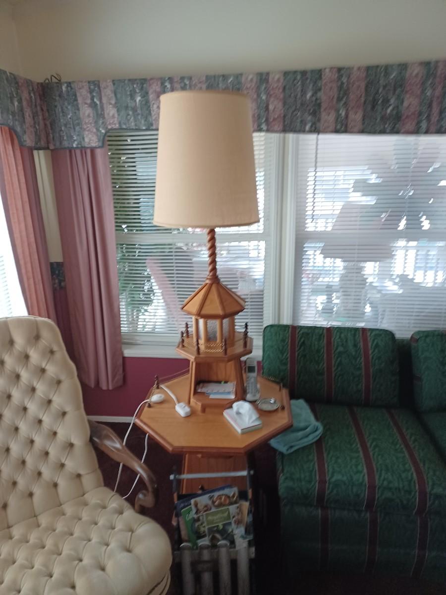 2 shelf wood lighthouse end tables with lamp | EstateSales.org