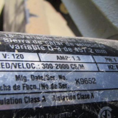 Delta 18" Variable Speed Scroll Saw with Attached Stand | EstateSales.org