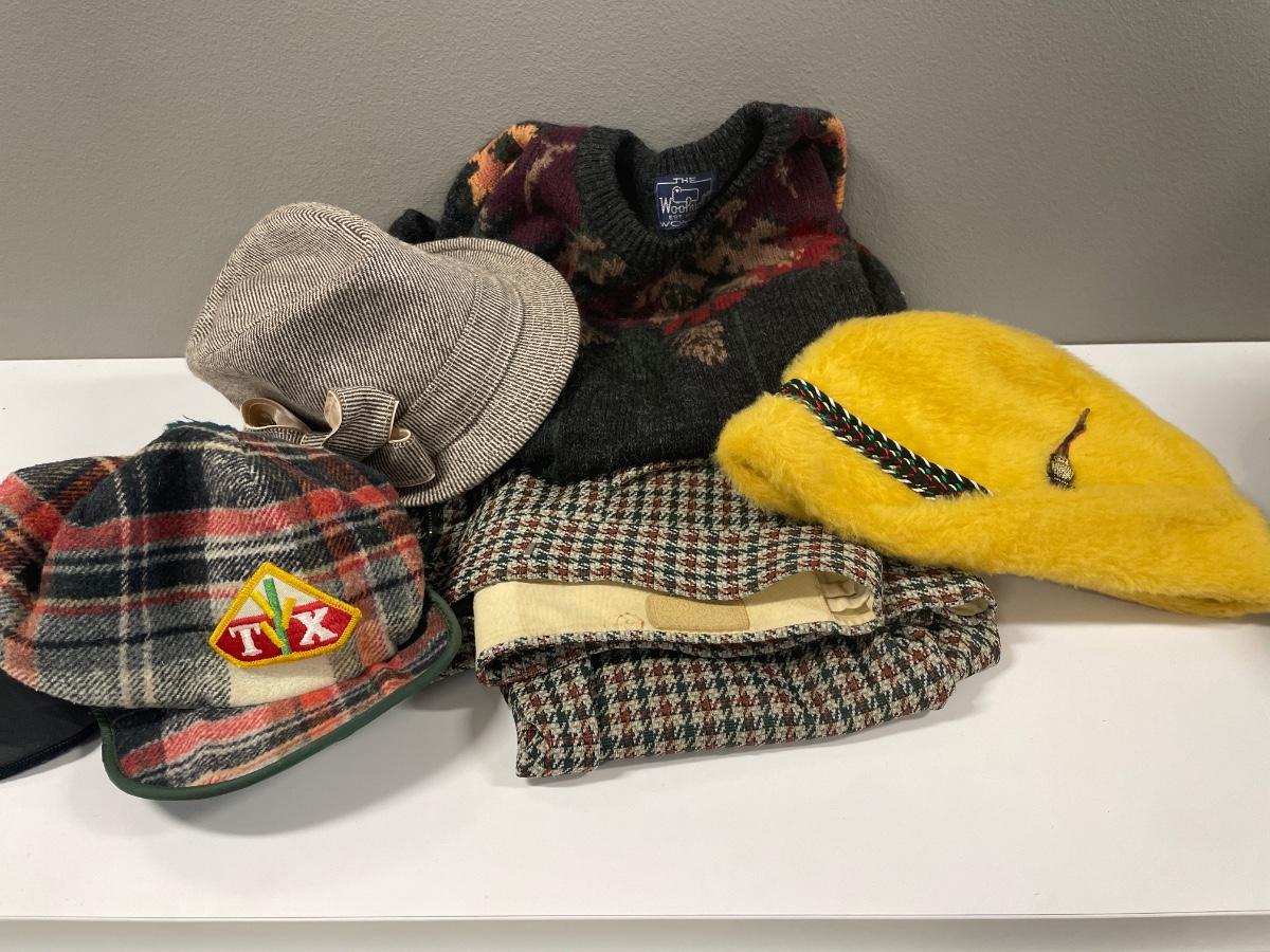 Vintage hats and clothes | EstateSales.org