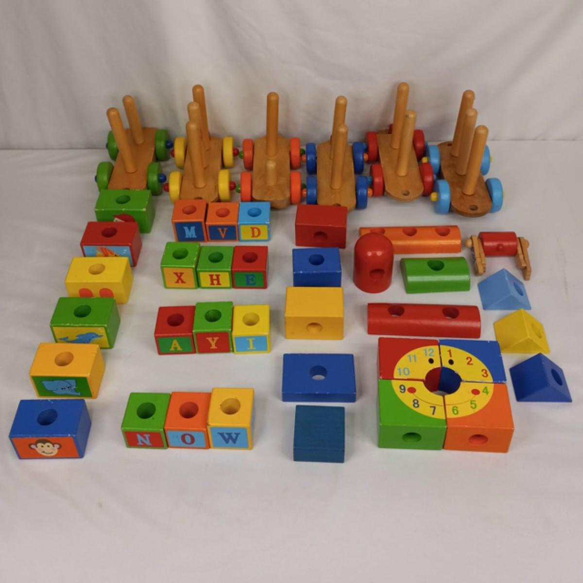 Mixed Lot of Children's Wooden Blocks | EstateSales.org