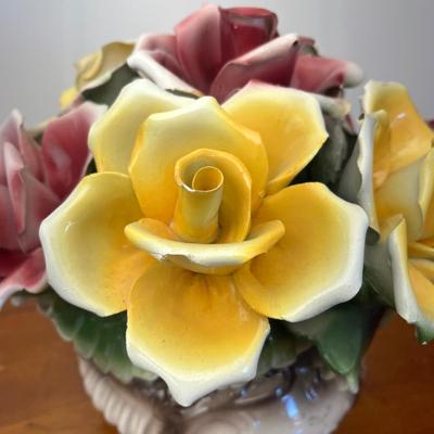 LOT 24L: Large Capodimonte Porcelain Flower Centerpiece | EstateSales.org