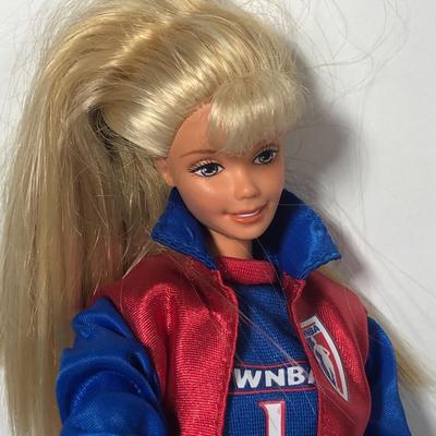 LOT 207K: Sports/Athlete Barbies - WNBA Basketball Blonde, FIFA Women's ...
