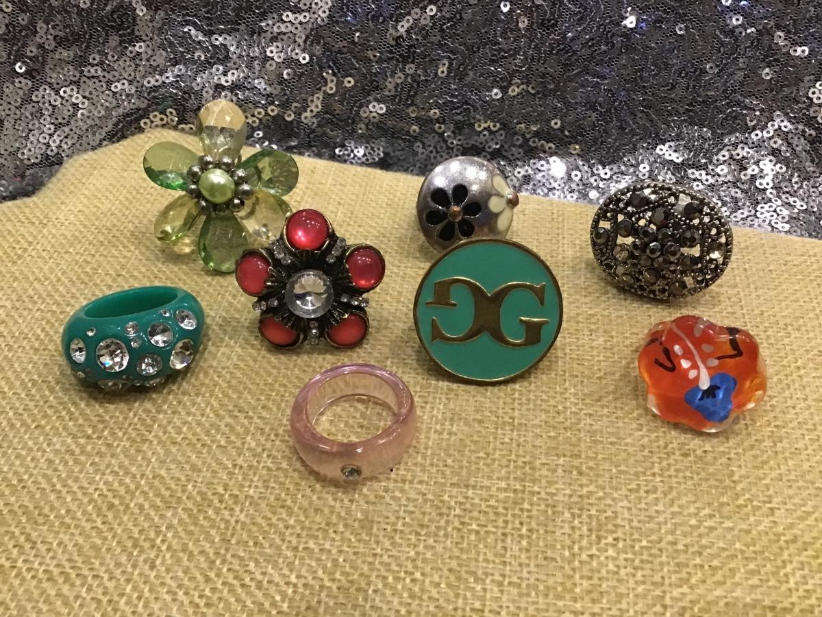 Costume Rings | EstateSales.org