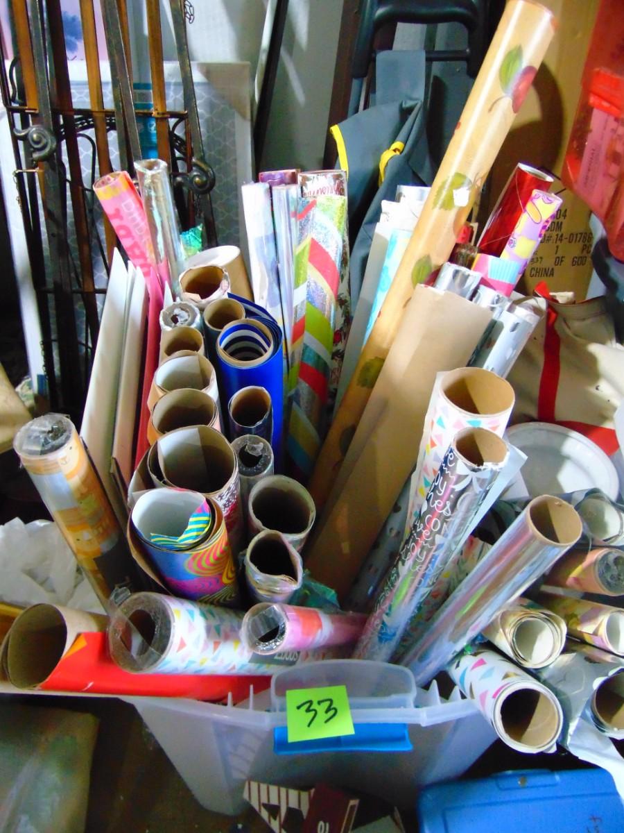 Item 33 - Wrapping paper | EstateSales.org