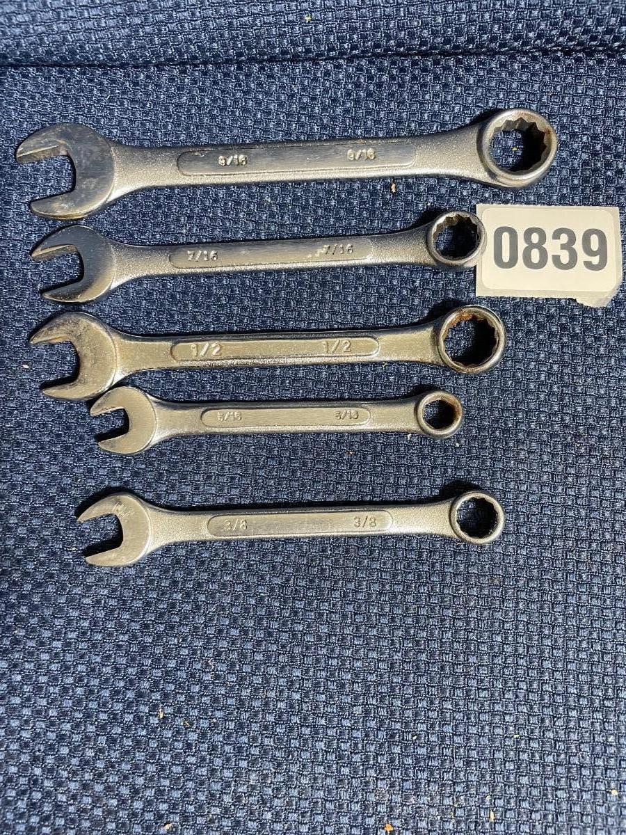 Combo wrenches | EstateSales.org