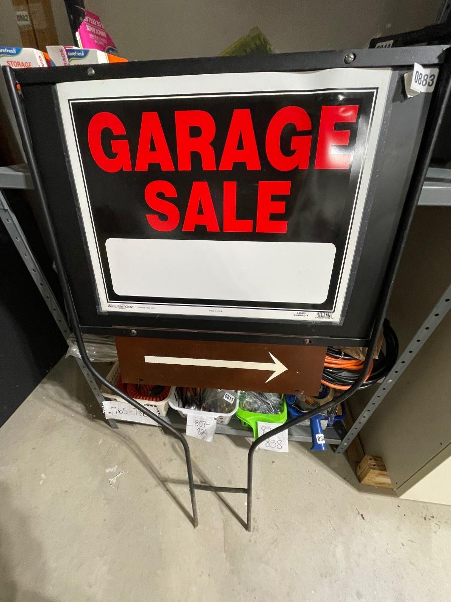 Garage sale sign | EstateSales.org