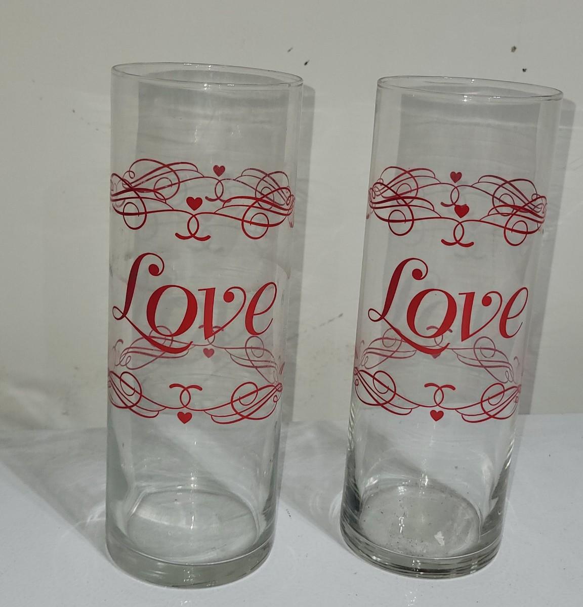 Set of 2 LOVE Vases | EstateSales.org