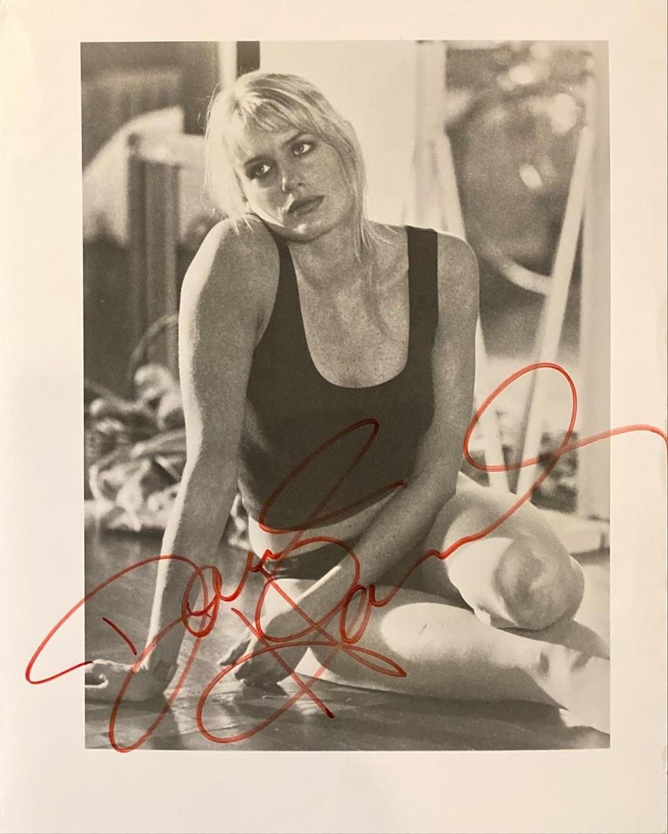 Daryl Hannah Signed Photo | EstateSales.org
