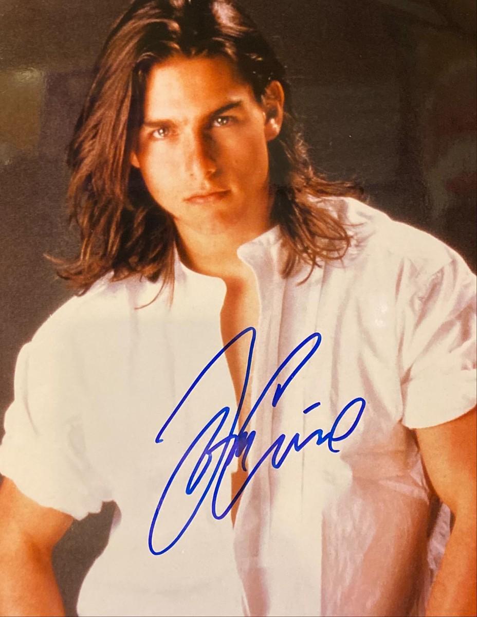 Tom Cruise Signed Photo | EstateSales.org