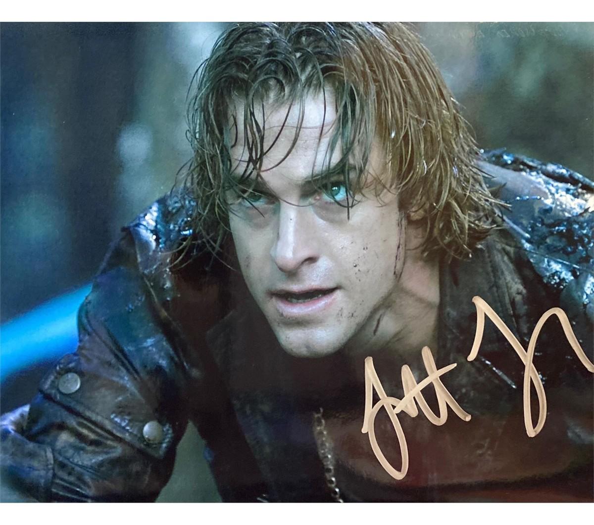 Underworld: Evolution Scott Speedman signed movie photo | EstateSales.org