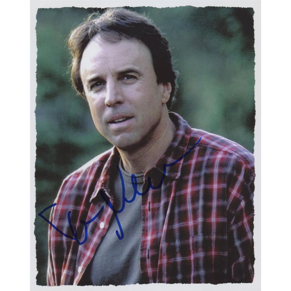 Kevin Nealon signed photo | EstateSales.org
