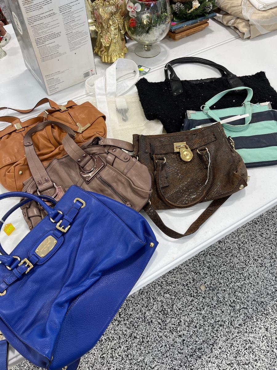 47- Variety Michael Kors & Makowsky Purses | EstateSales.org