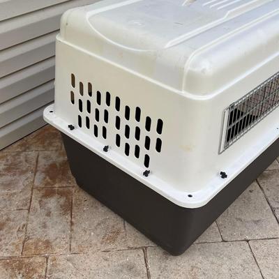 PETMATE ~ Vari-Kennel Ultra ~ Large Dog Kennel | EstateSales.org