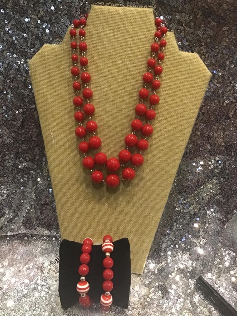 Holiday Jewelry | EstateSales.org