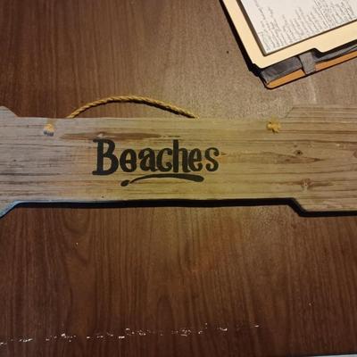 beaches sign | EstateSales.org
