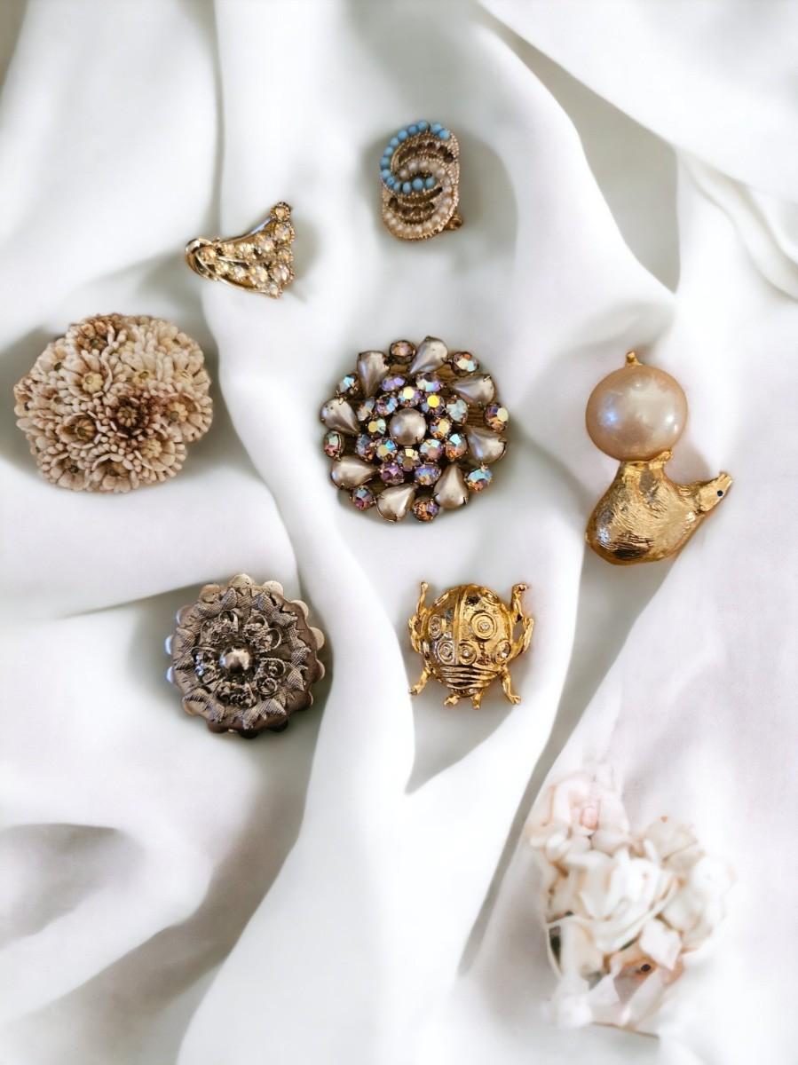 Pin Lot