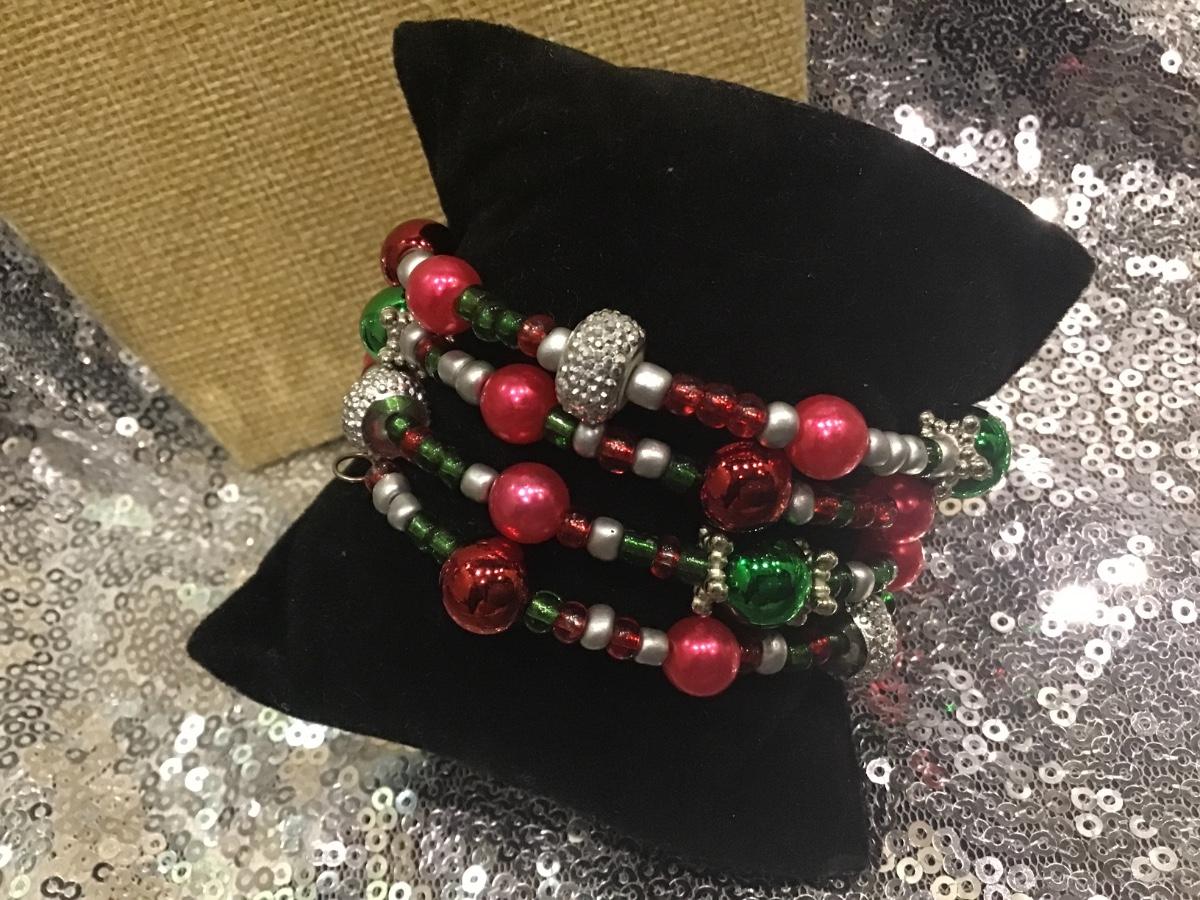 Holiday Bracelet | EstateSales.org