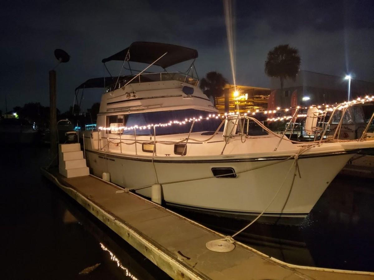 1984 Windscape Cruiser 40ft Yacht | EstateSales.org