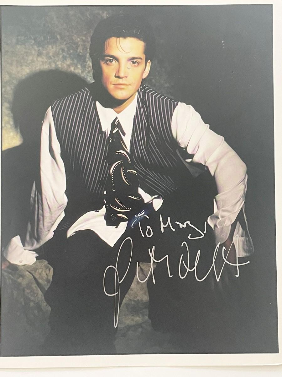 Jonathan Del Arco signed photo | EstateSales.org