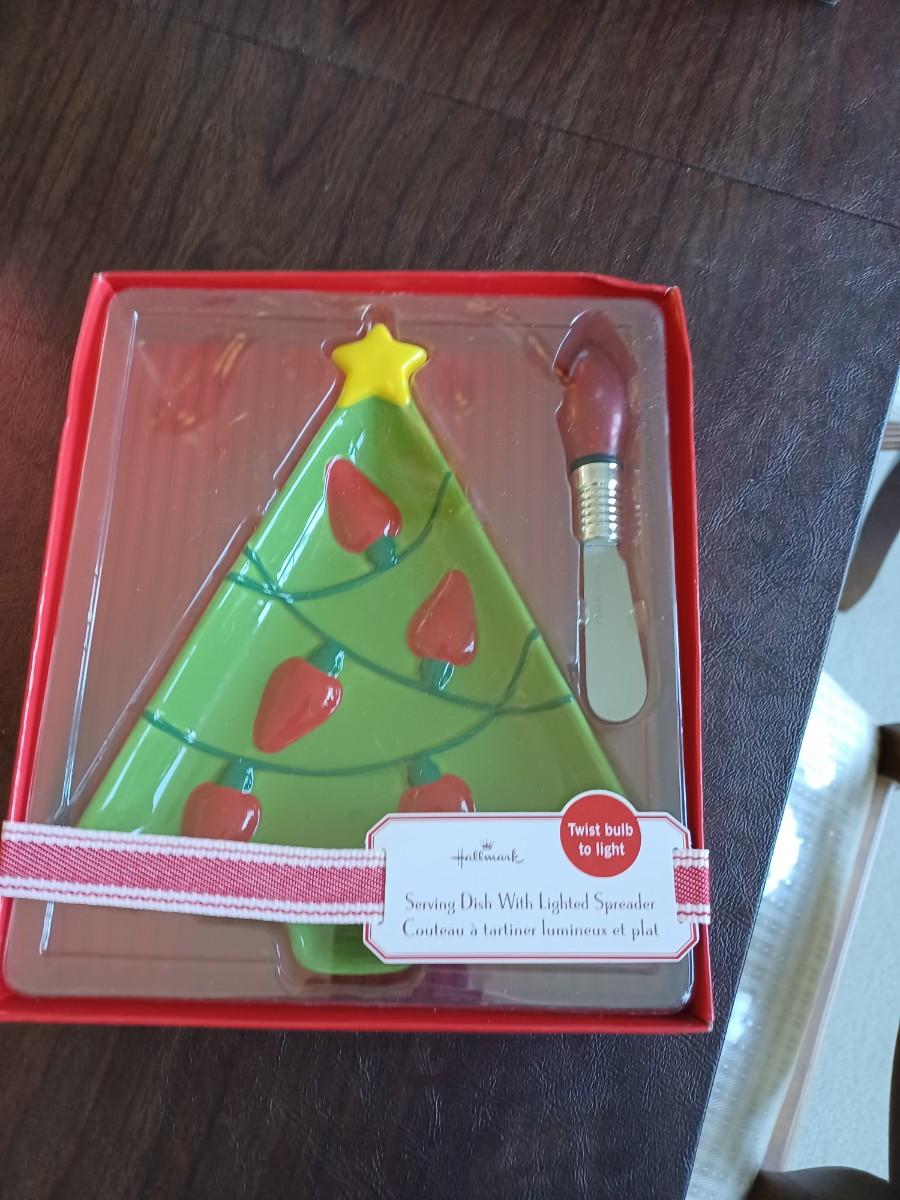 Hallmark Christmas Tree Serving Dish With Lighted Spreader New ...