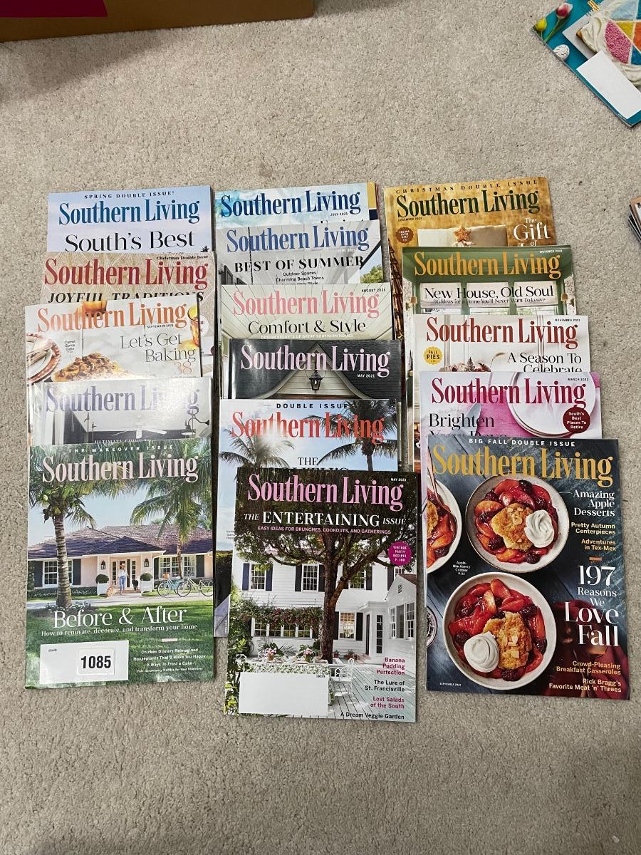 Southern Living magazines | EstateSales.org