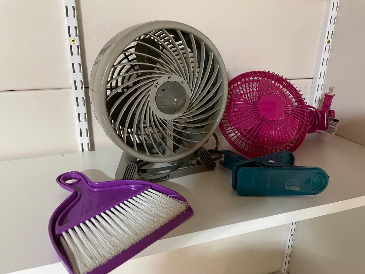 Small fans | EstateSales.org