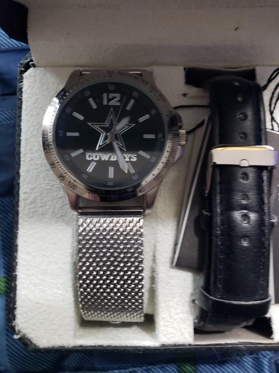 Dallas Cowboys watch in box | EstateSales.org