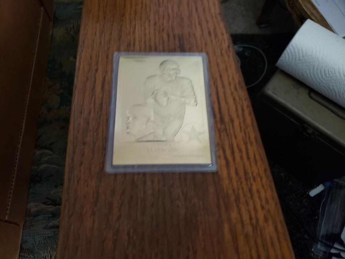 Tony Romo gold card | EstateSales.org