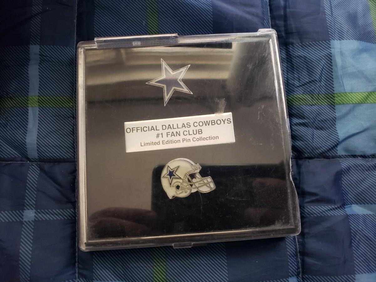 Dallas Cowboys fan club pin | EstateSales.org