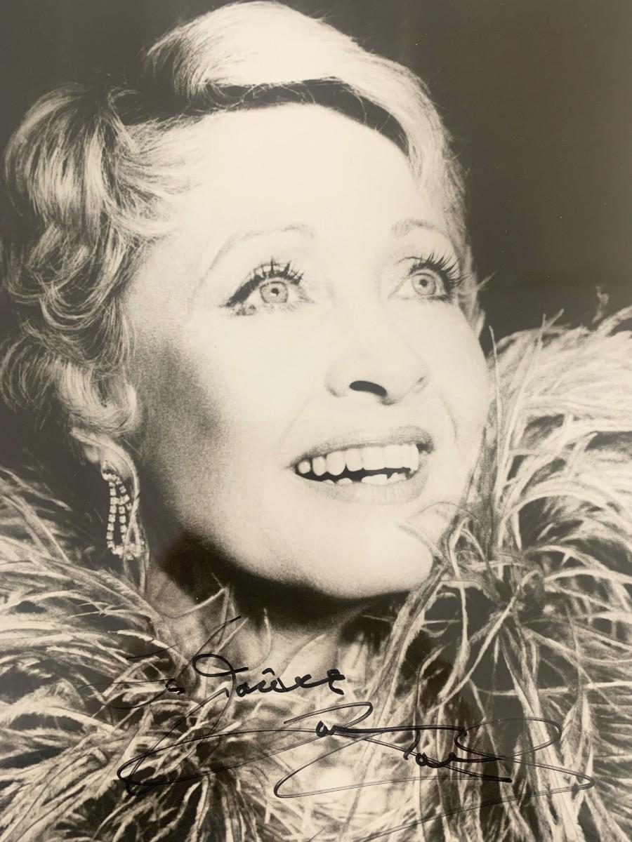 Jane Powell signed photo | EstateSales.org