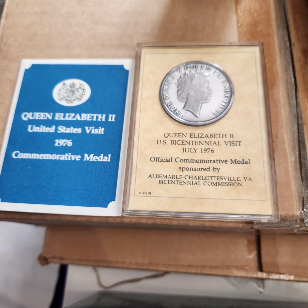 Queen Elizabeth II 1976 United States Visit Medel | EstateSales.org