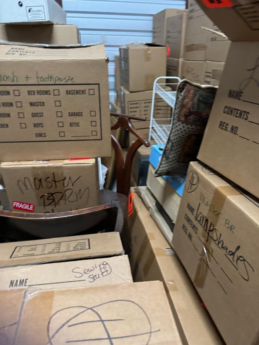 Climate controlled storage unit 10' X 20'- Master bedroom, master ...