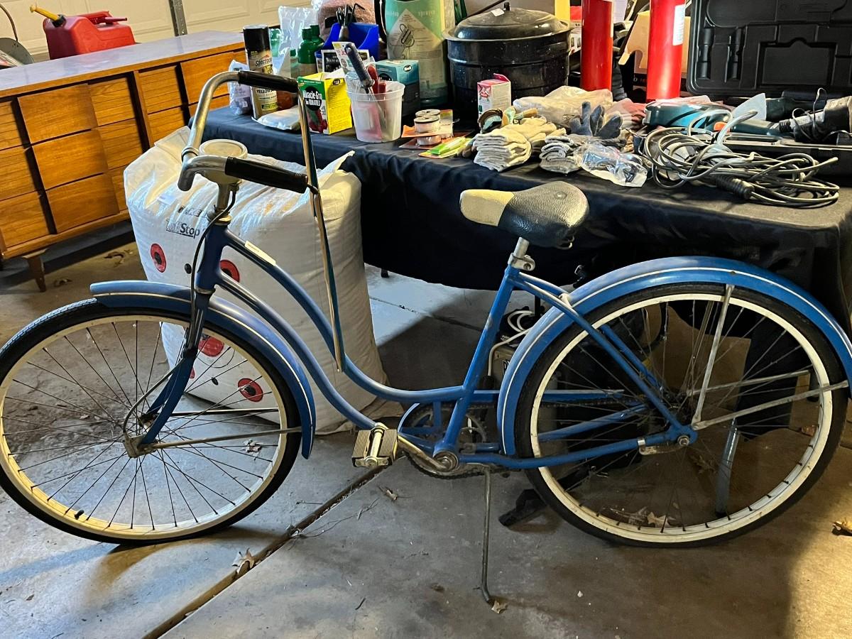 Vintage Schwinn | EstateSales.org