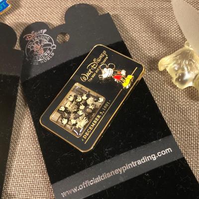 LOT 256M: Disney Pin Trading Collection - Shadow box, Pins w/ OG ...