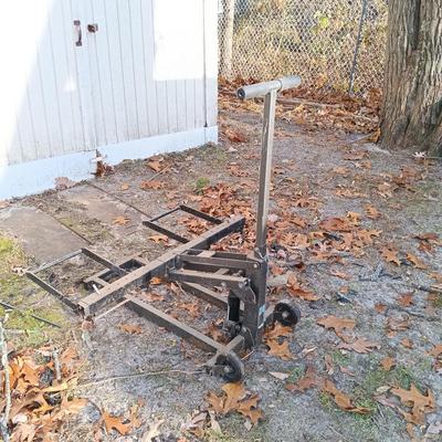 LOT 30Y: Pittsburgh 300lb High-Lift Riding Mower/ATV Jack 60395 ...