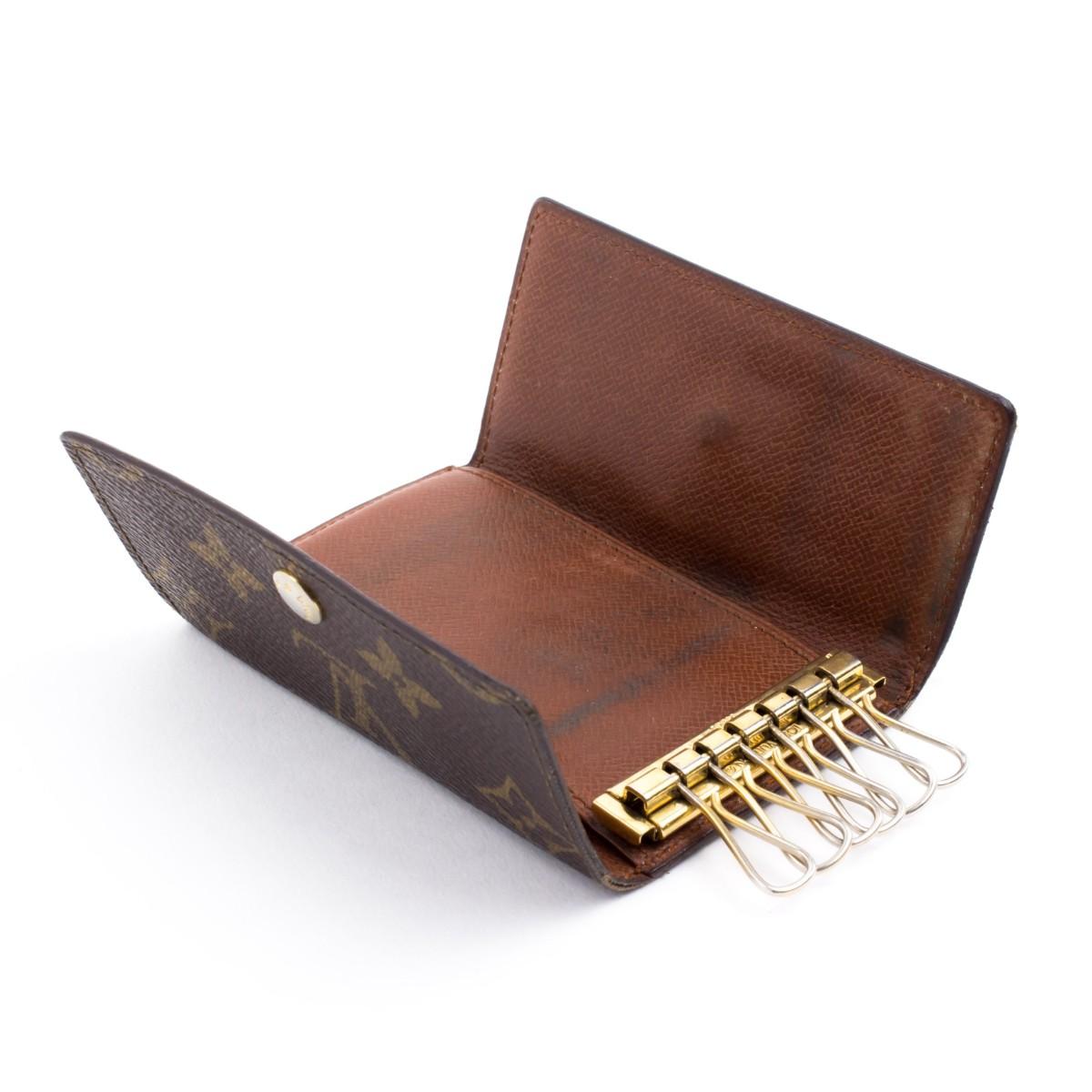 Vintage Louis Vuitton monogrammed key case | EstateSales.org