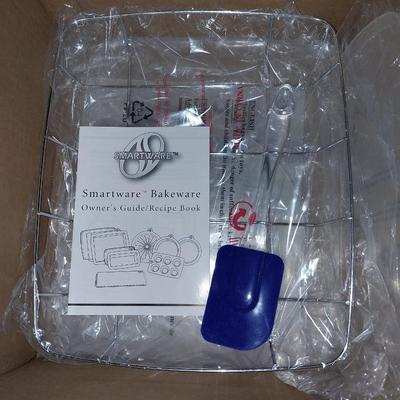 NEW IN BOX SMARTWARE/BAKEWARE SILICONE PANS | EstateSales.org