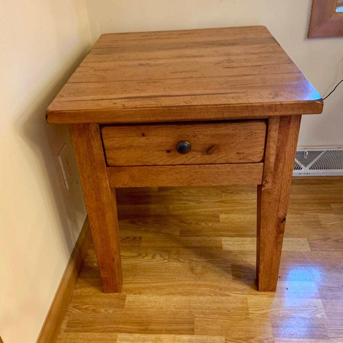 LOT 78G Broyhill Attic Heirlooms End Table with Vintage Church