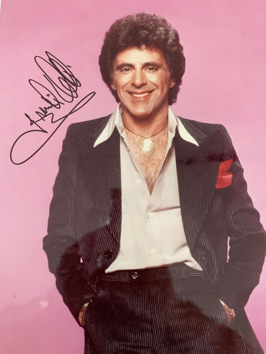 Frankie Valli Signed Photo | EstateSales.org Frankie Valli Signed Photo | EstateSales.org