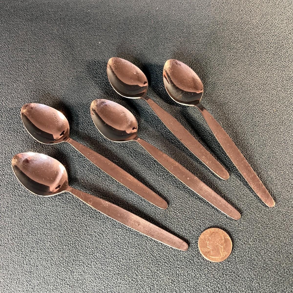 SET OF 5 MATCHING TEASPOONS | EstateSales.org