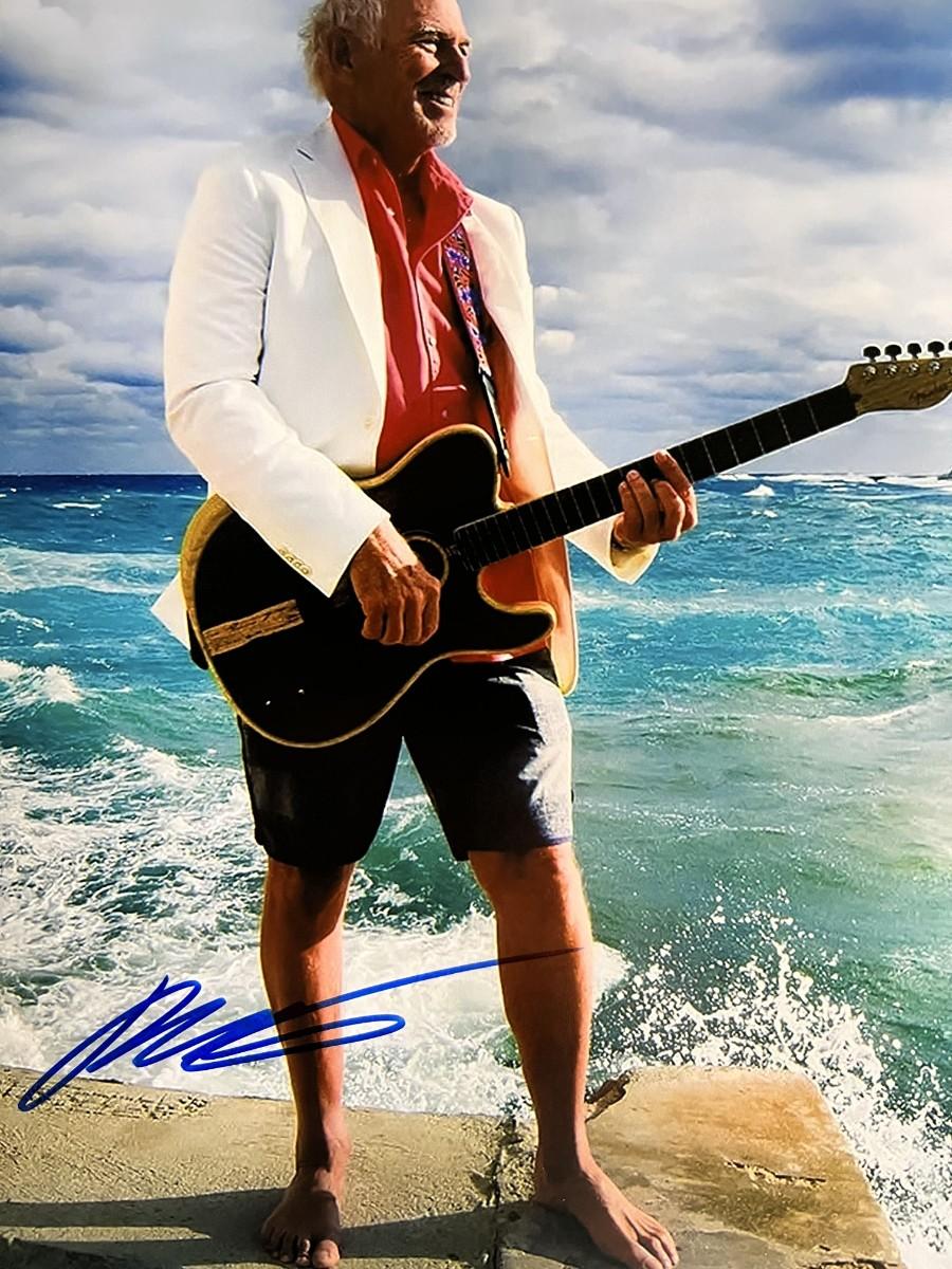 Muscian Jimmy Buffet signed photo | EstateSales.org