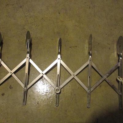 Multi-Wheel Cutter - C | EstateSales.org