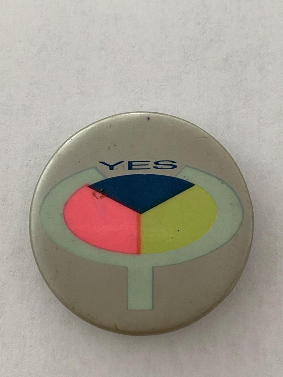 YES vintage pin | EstateSales.org