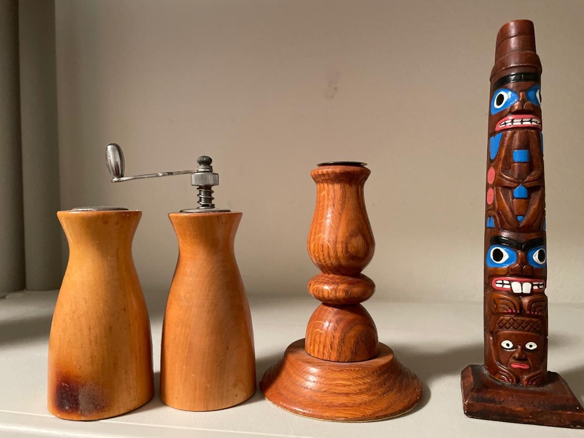 Fun wood items | EstateSales.org